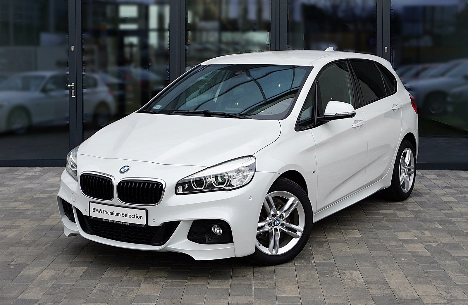 BMW Seria 2 Active Tourer 218d M Sport Biały | Dealer BMW Dynamic ...